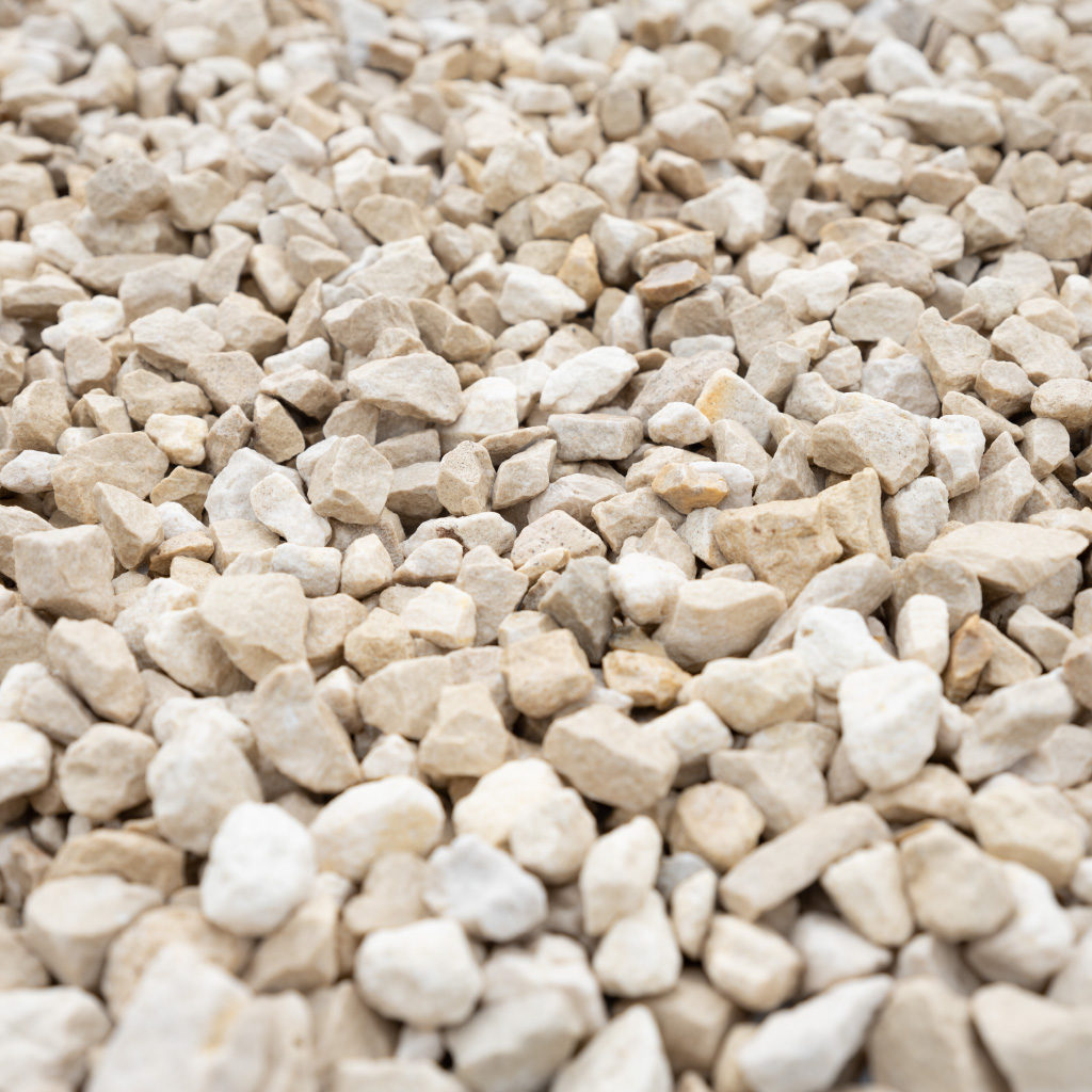 Pebbles For Garden Cotswold Chippings 10-20mm - 20kg Bag - Pearsons Of ...